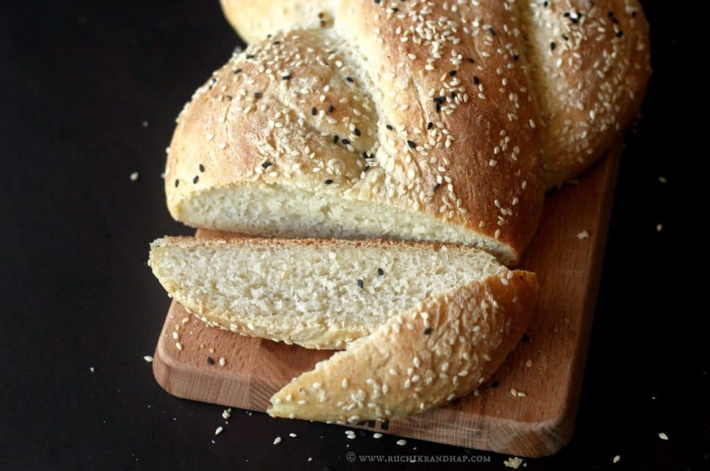 Pane Siciliano (Sicilian Sesame Seeded Semolina Bread) - Ruchik Randhap