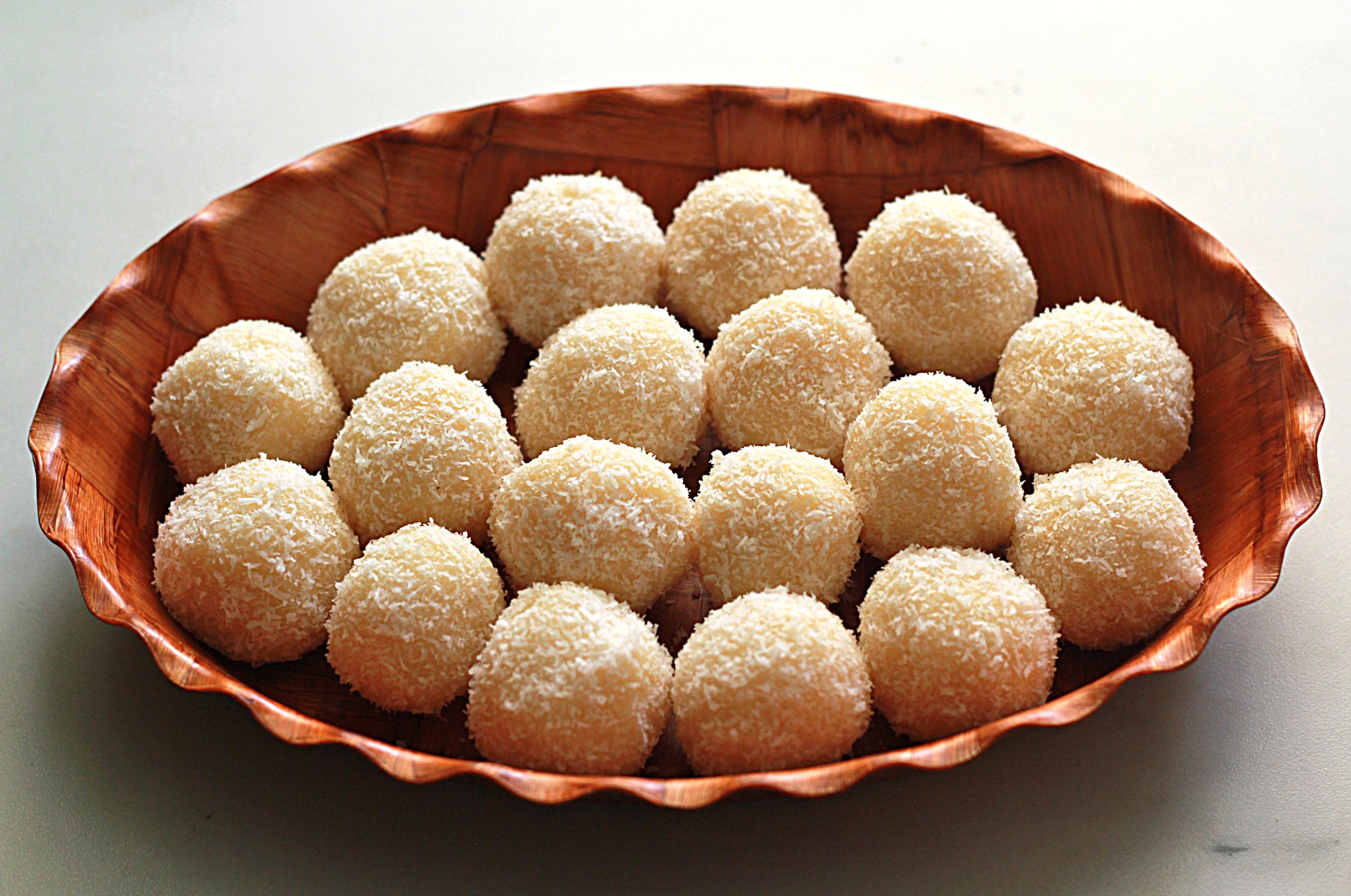 Coconut Laddoo with Condensed Milk + Video! - Ruchik Randhap